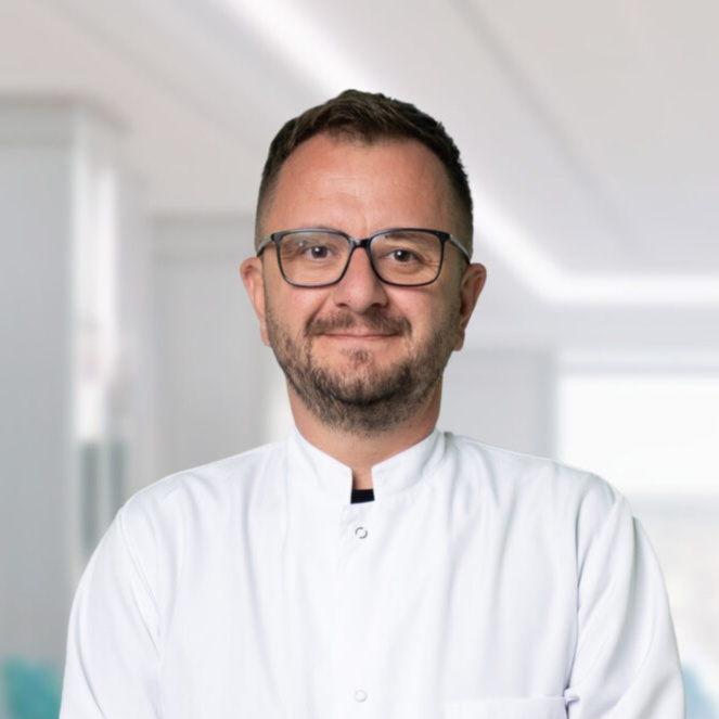 Dr. Flamur Marku