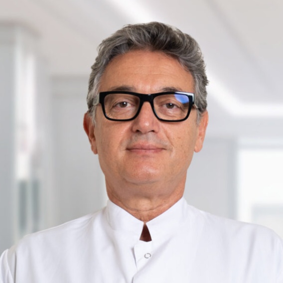 Dr. Erzen Hasani